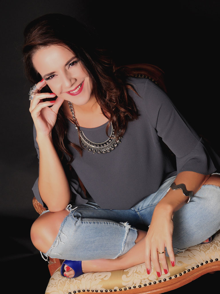 Atuação - Ana Canosa